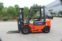 China 2 Stage/3 Stage 1070x120x40mm Fork Size 2.5tons Diesel Forklift Truck for sale