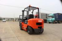 China FD30 3000kgs Diesel Forklift Truck Equipped With ISUZU / MITSUBISHI Engine for sale
