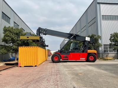 China Heavy Duty Red Container Reach Stacker 45000kgs Load Capacity for sale