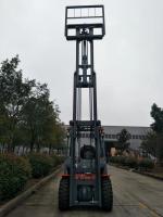 China Hydraulic Transmission 4800mm 3 Ton Diesel Forklift With 3 Stage Full Free Mast for sale