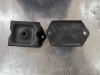 China WG1680590095 Front Engine Support Sinotruk T7 Truck Parts for sale