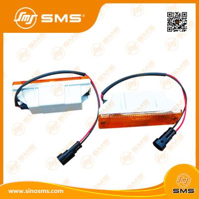 China SHACMAN Truck Cab Lamp 81.253206082 for F3000 F2000 H3000 M3000 X3000 50x35x135mm for sale