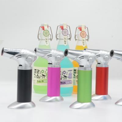 China Refillable Butane Kitchen Torch 1300C Adjustable Flame Cooking Baking Lighter for sale
