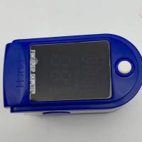 China PD300 Fingertip Pulse Oximeter with Color Display for Ambulance Use 70-100% SpO2 Range for sale