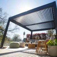China Freestanding Aluminum Motorized Louvered Pergola 4x3m Anthracite UV Resistant 6063T5 for sale