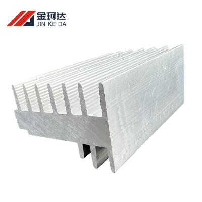 China Large industrial aluminum heatsink with thick base & tall fins for converters and energy storage modules, support drilling, tapping and secondary precision processing for sale