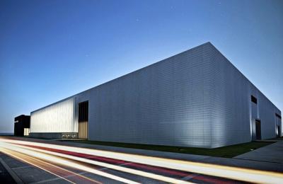 China Easily Assembled Steel Structure Workshop Prefabricated Commercial Building for Factory Manufacturing & Shop for Steel Warehouse for sale
