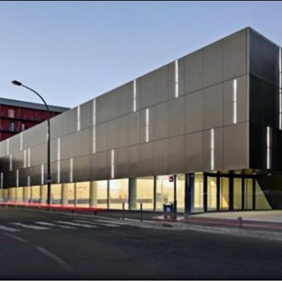 China Q355B Q235B Steel Pre Engineered Metal Building Frame Portal Frame for sale