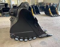 China Heavy Duty Rock Crusher Attachment For Excavator 5-100 Tons for sale