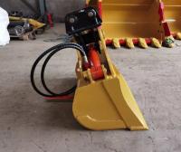 China Single Cylinder Hydraulic Tilting Mud Bucket 2.5T Q345B Q460 for sale