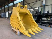 China Reinforced Steel Construction Machinery Bucket 60T Compact Excavator Buckets for sale