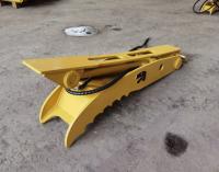China Compact Excavator Bucket Thumb Q460 For Tight Space Operations for sale