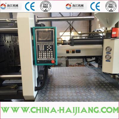 China Clampingforce 50 to 3000 Tons hydraulic injection molding machine offering performance and nozzle tip temperature depend on the material for sale