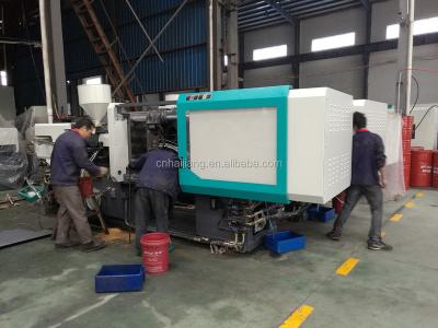 China Hydraulic electricity Safety System Variable Pump Injection Molding Machine Mold Opening Stroke 700 Mm Machine Dimensions 4.2x1.1x1.7 for sale