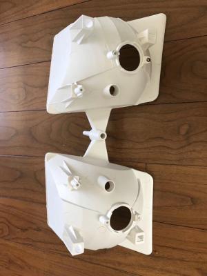 China Screw Diameter 20mm to 80mm Two Color Injection Molding Machine Injection Capacity 50 to 500 Grams Machine Dimension 7.96 by 2.14 by 2.35 meters for sale