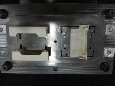 China Electric Box Mould Energy Saving Injection Molding Machine 18 Months Warranty for sale
