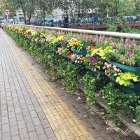 China Self Watering Adjustable Railing Plastic Hanging Flowerpot Rail Planter Design System for sale