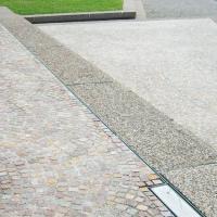 China Galvanized Steel Trench Cover 1000x200mm Drainage Grid Slot with Patent Design for sale