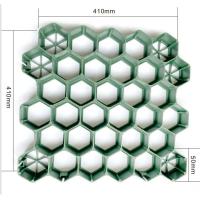 China Green HDPE Permeable Paving Grids 410x410x70mm for Driveway Ground Stabilization for sale