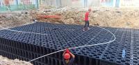 China HDPE PP Stormwater Infiltration Tank 680x450x410mm Rainwater Collection Box 117L for sale