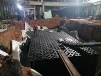China HDPE PP Stormwater Infiltration Tank 680x450x410mm Rainwater Collection Box 117L for sale