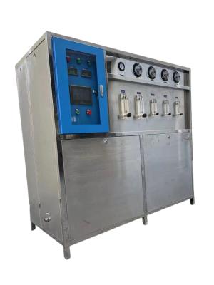 China Automatic Reverse Osmosis Desalination System 24T/H Capacity 6000W Power 380-415V Industrial Container for sale