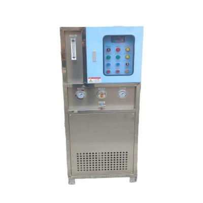 China 3 Tons/Day Seawater Desalination Equipment with 99.5% Purification Rate and 1.74KW Power for Marine Use for sale