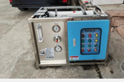 China IP54 Small Horizontal Domestic Seawater Desalinator 1.8kw 1000L Per Day for sale
