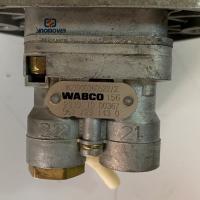 China WABCO Original Parts Spare Parts 9617231430 Hand Brake Valve Use For HOWO SHACMAN FAW DAF MAN Truck for sale
