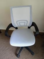 China ALINUNU White Mesh Executive Chair with Lumbar Support and Butterfly Mechanism for sale