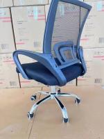 China Mesh Silver Base Modern Ergonomic Revolving Office Chair for Improved Work Efficiency for sale