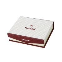 China Foldable Cardboard Holiday Gift Box Packaging Reusable With Magnetic Closure for sale