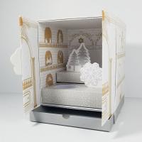 China Dustproof Foldable Magnetic Gift Box , Antiwear Cardboard Box With Magnetic Closure for sale