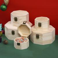 China Ultraportable Small Wooden Box Packaging With Lock Dustproof Reusable for sale