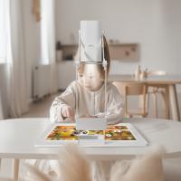 China Foldable Integrated Desktop Interactive Projector with Finger Touch Eye Protection for Kids Study for sale