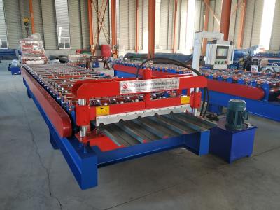 China 1015 ce standard metal roof color panel roll forming machine made in China for sale