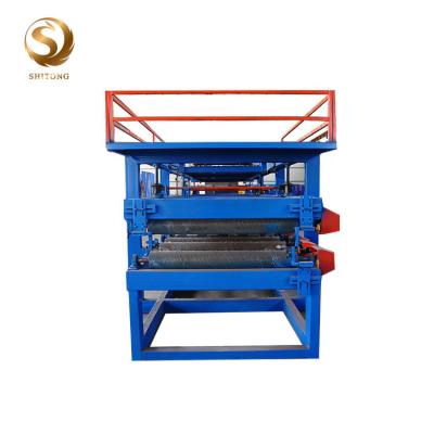 China 4 Ribs Aluminum Automatic EPS Sandwich Roof Panel Making Machine with 8-10m/min Speed and 50-200mm Panel Thickness for sale