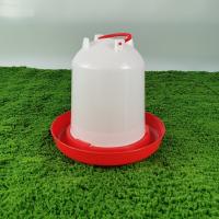 China Poultry Cylindrical Drinker 7 L Capacity Plastic Automatic Water Dispenser Constant Supply for sale