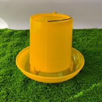 China Round Red / Yellow Poultry Feed Bucket Modern 11L Storage Solution for sale