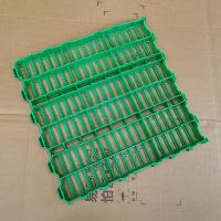 China Leakage Resistant Rectangular Livestock Manure Plate With Contoured Edges for sale