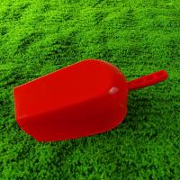China Eco Friendly Long Handle Plastic Feed Shovel Easy To Clean High Durability Scoop for sale