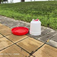 China Constant Water Supply Plastic Water Feeder With Cone Shape Function Bird Species for sale