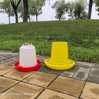 China Constant Water Supply Poultry Drinker With Anti-drip And Extra Large Capacity Design Watering Product for sale