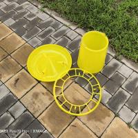 China Durable Plastic Animal Feed Buckets Capacity 8 Liters For Farms for sale