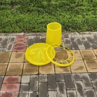 China 13L Durable Yellow Round Plastic Poultry Ration Feeding Bucket Customizable for sale