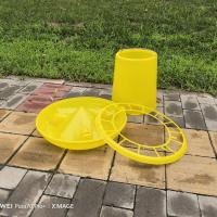 China 13L Durable Yellow Round Plastic Poultry Ration Feeding Bucket Customizable for sale