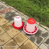 China Freestanding Plastic Poultry Feeder 1L-12L Clean Dry for sale