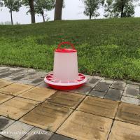 China Freestanding Plastic Poultry Feeder 1L-12L Clean Dry for sale