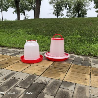 China Freestanding Plastic Poultry Feeder 1L-12L Clean Dry for sale