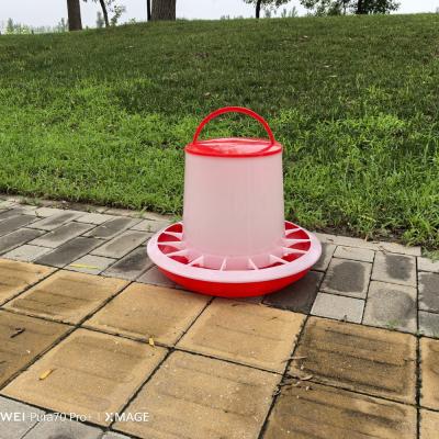China Modern No Waste Poultry Feeder / Chicken Feed Dispenser for sale